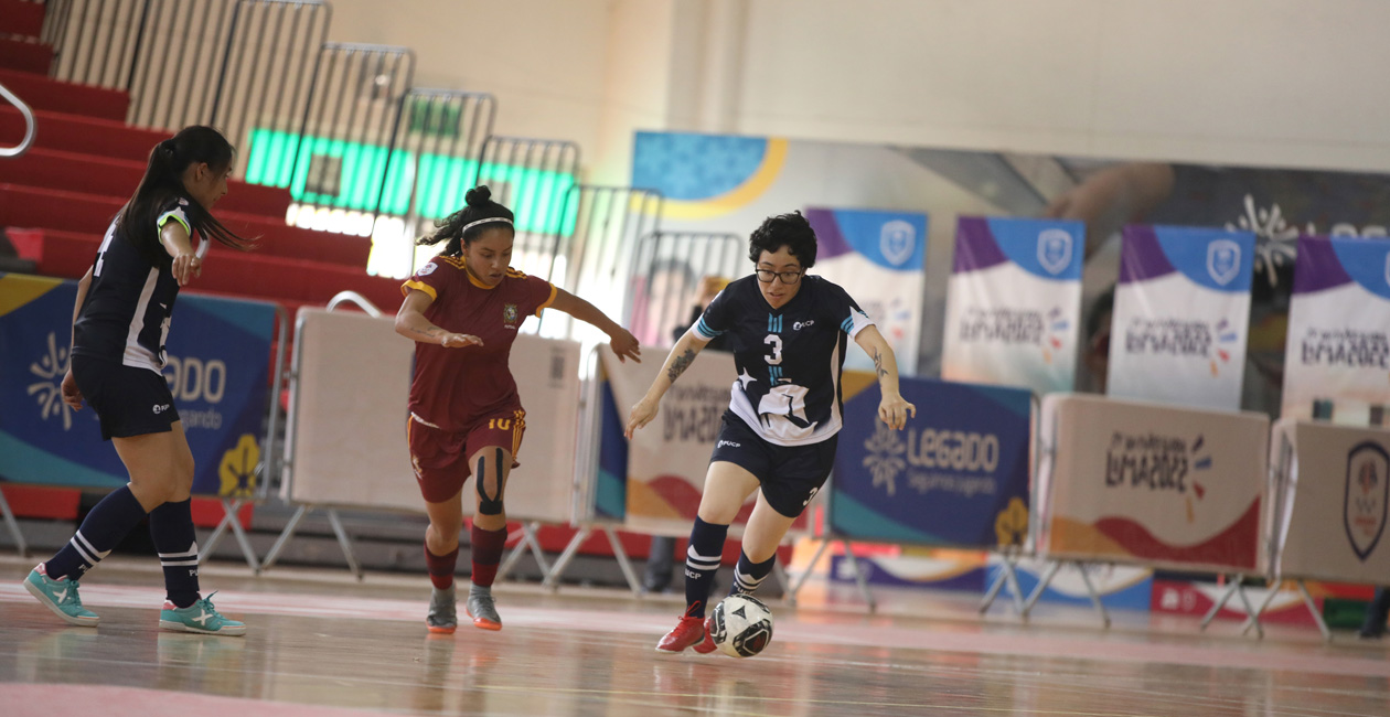 Equipo femenino de Futsal PUCP mantiene el invicto y se afirma como candidato a acceder a la ...